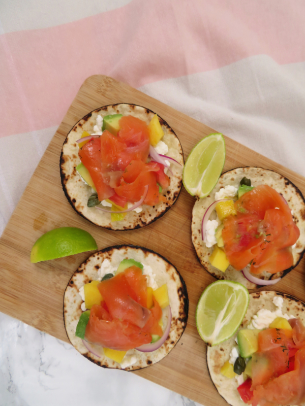 Tacos de salmón con mango - frescos y rápidos - RootsandCook