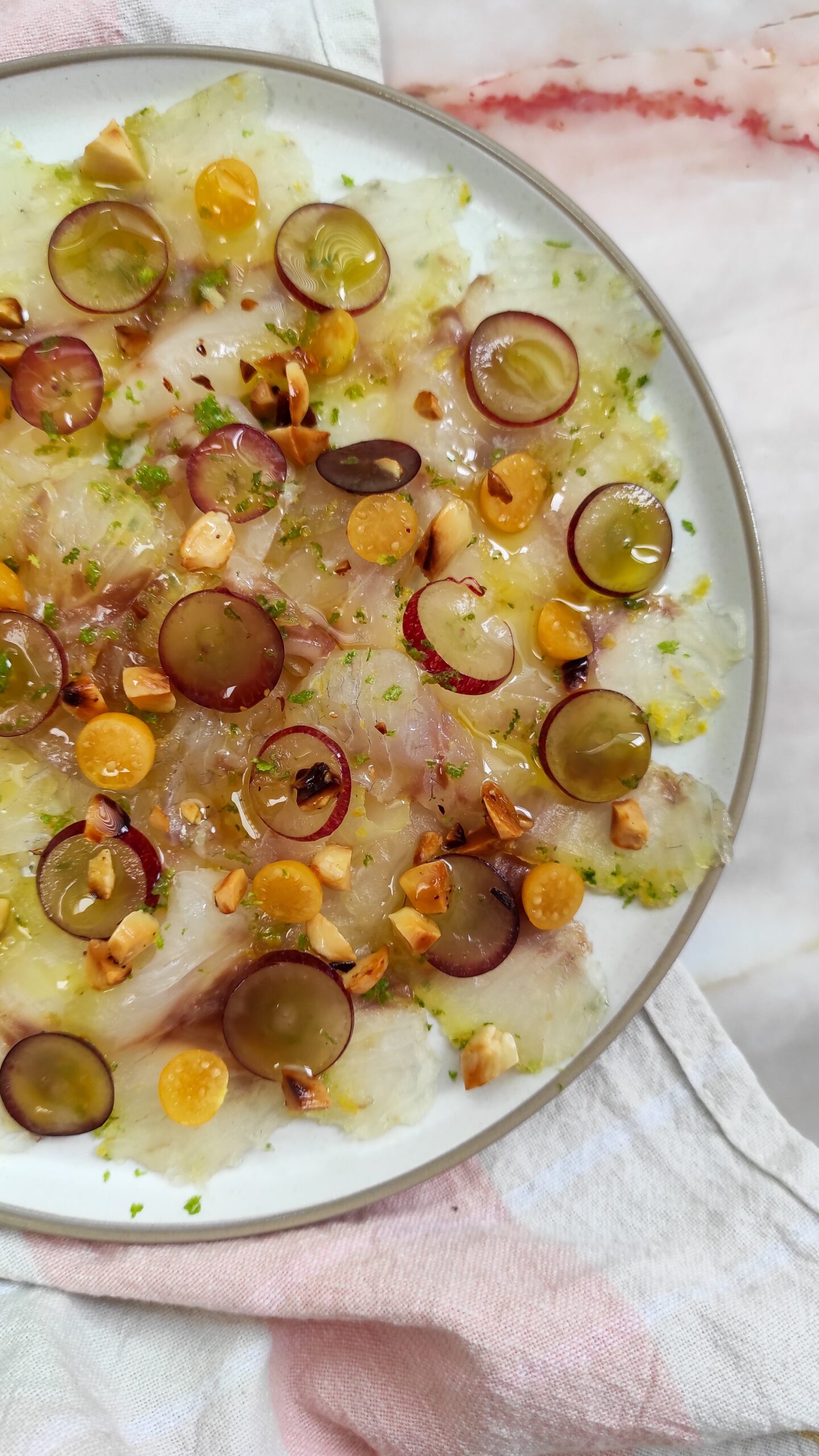 Cured sea bass with almonds and grapes - RootsandCook