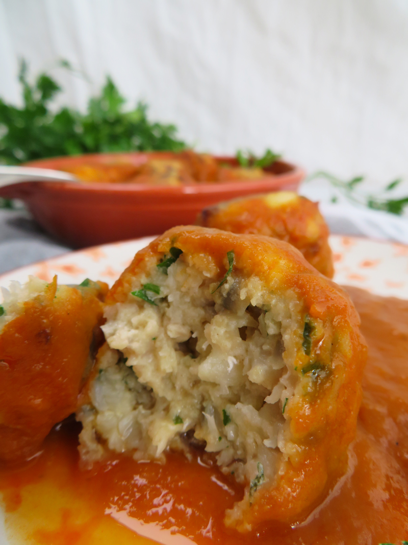 Cod meatballs with piquillo sauce - RootsandCook