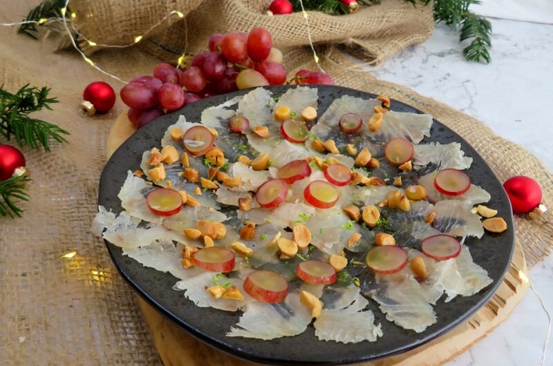 Cured sea bass with almonds and grapes - RootsandCook