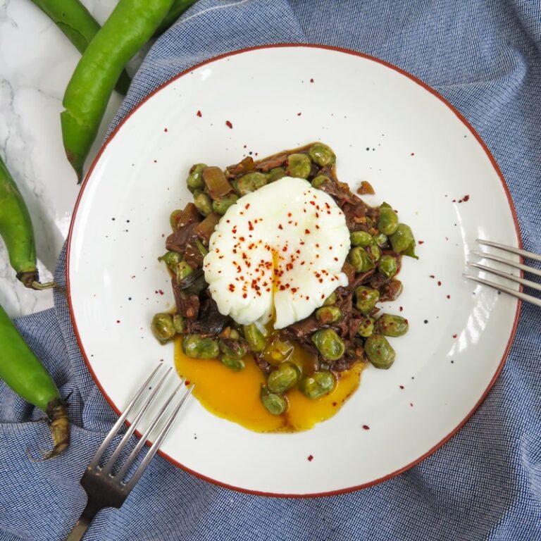 Habas frescas con boletus - RootsandCook