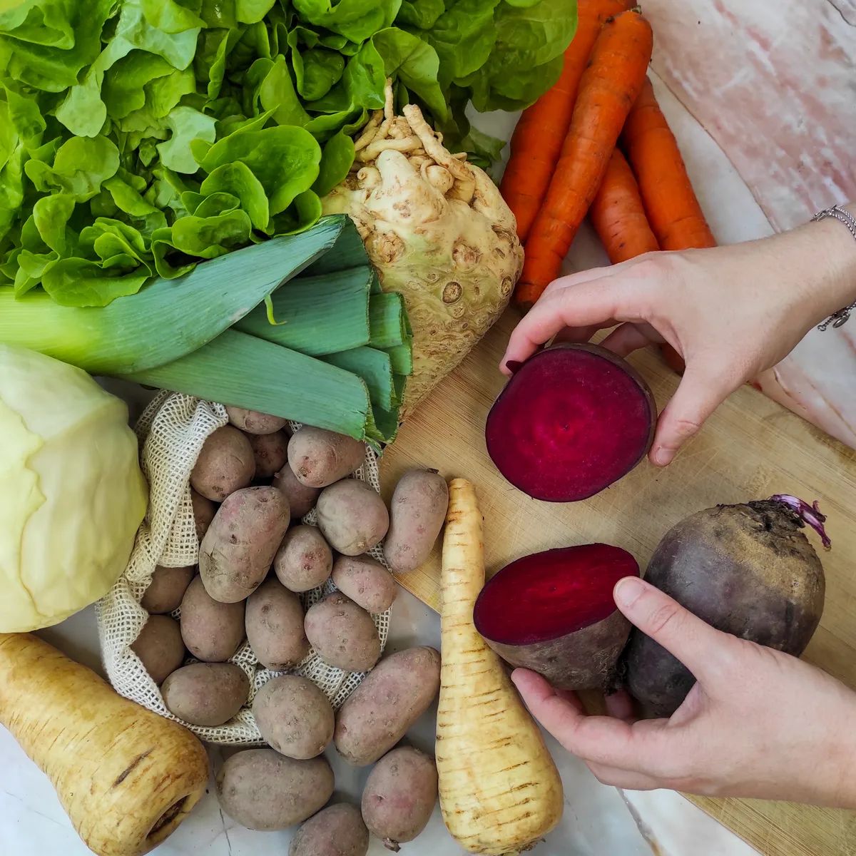Easy vegetable roses - with romesco sauceRootsandCook